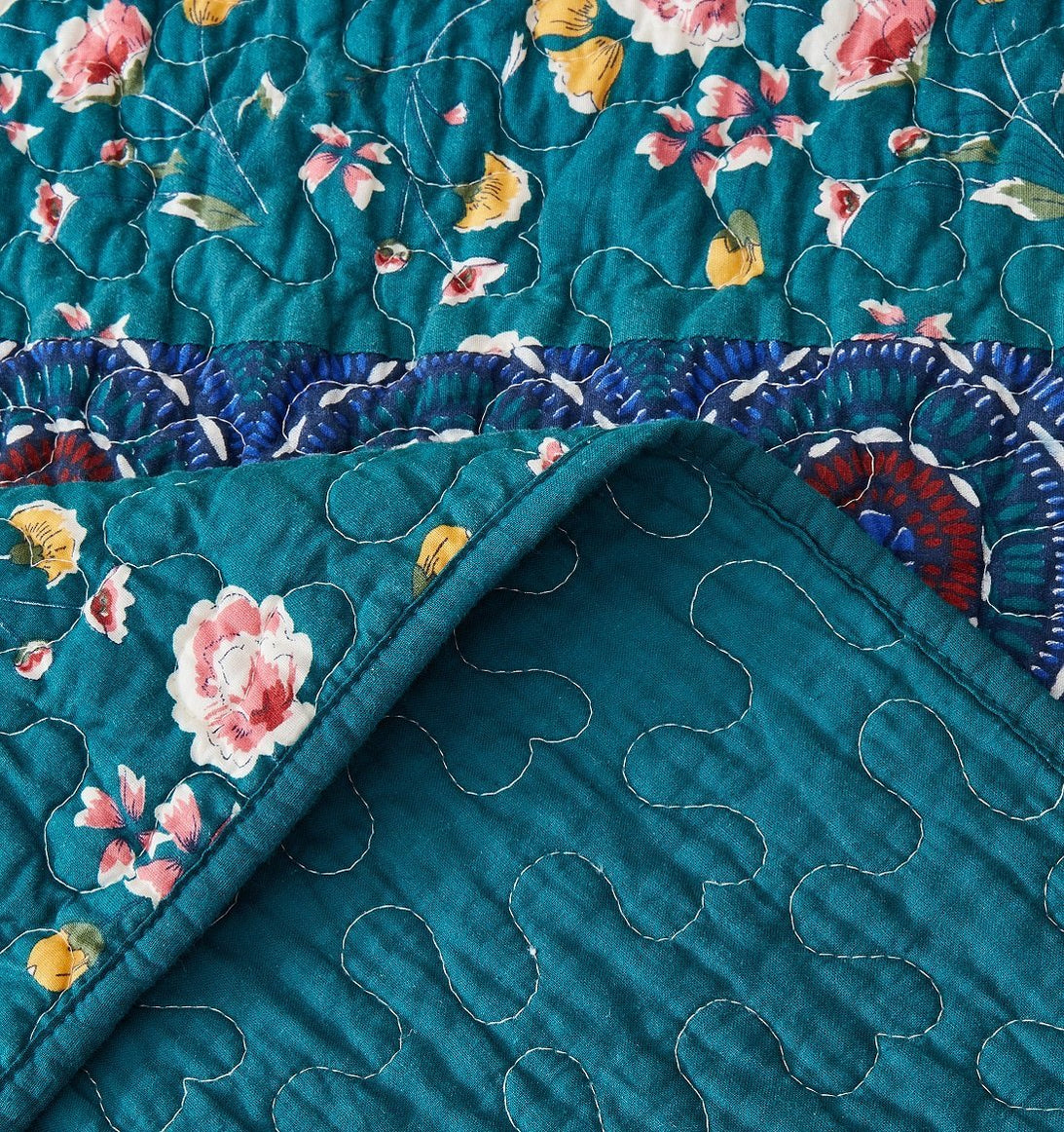DaDa Bedding Bohemian Patchwork Bed of Wild Flowers Floral Gardenia Gr ...