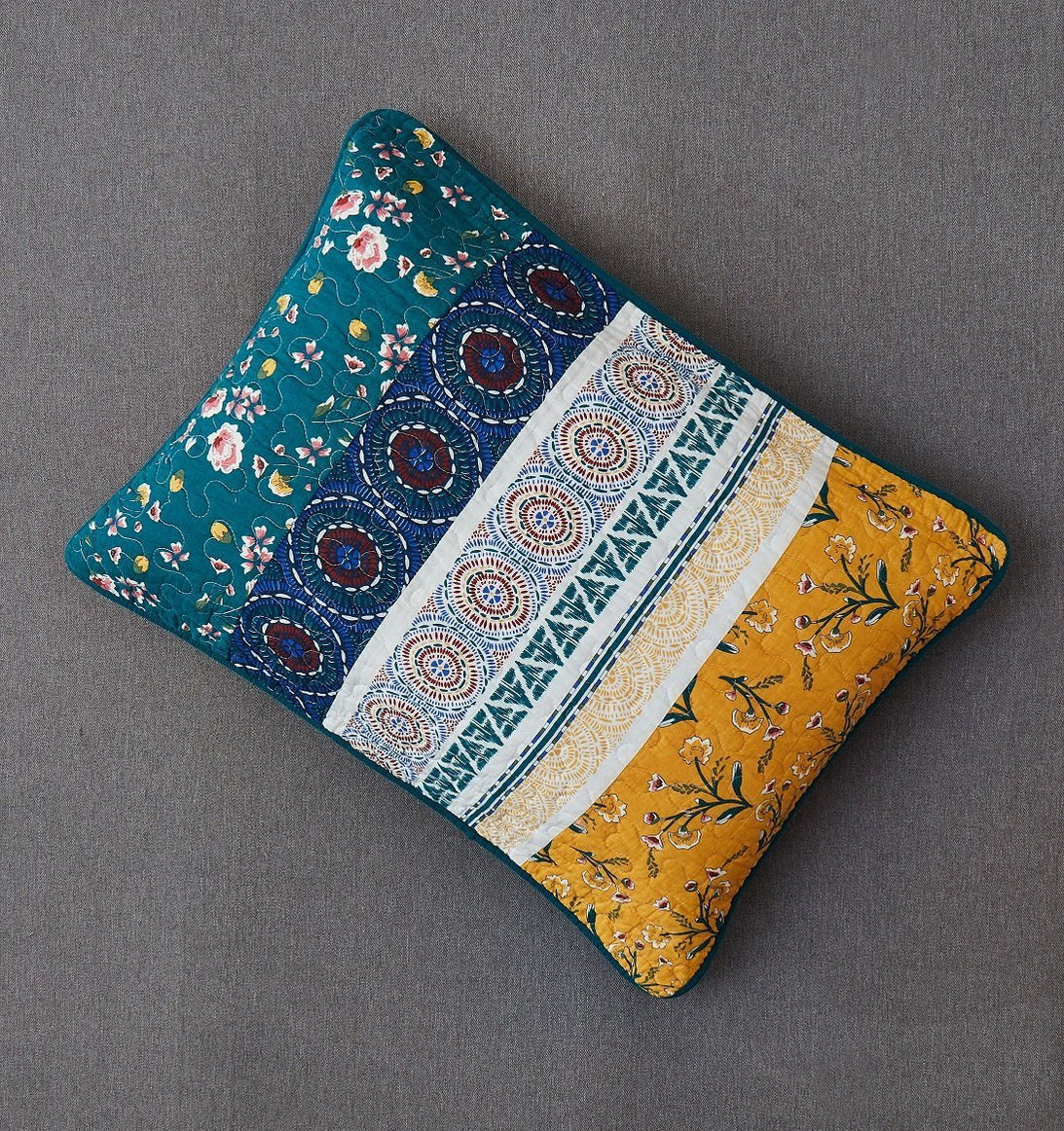 DaDa Bedding Bohemian Patchwork Bed of Wild Flowers Floral Gardenia Gr ...