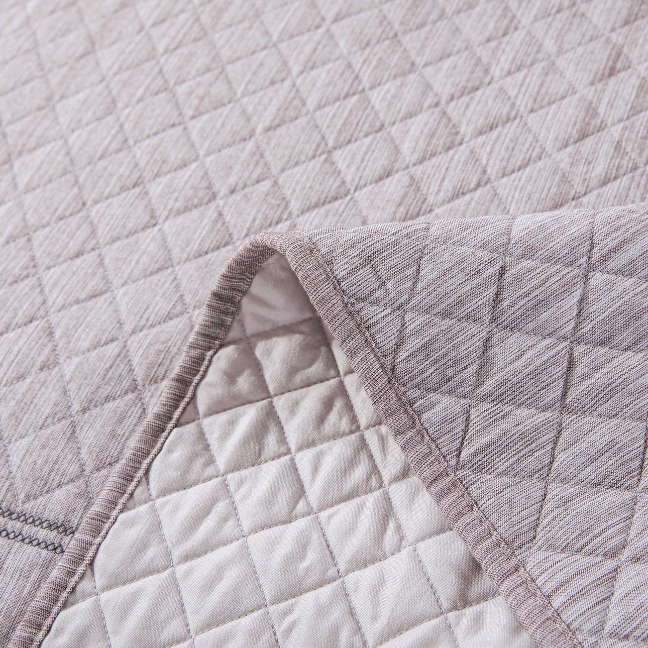 DaDa Bedding Whimsical Lavender Grey Cottage Soft Quilted Coverlet Bed ...