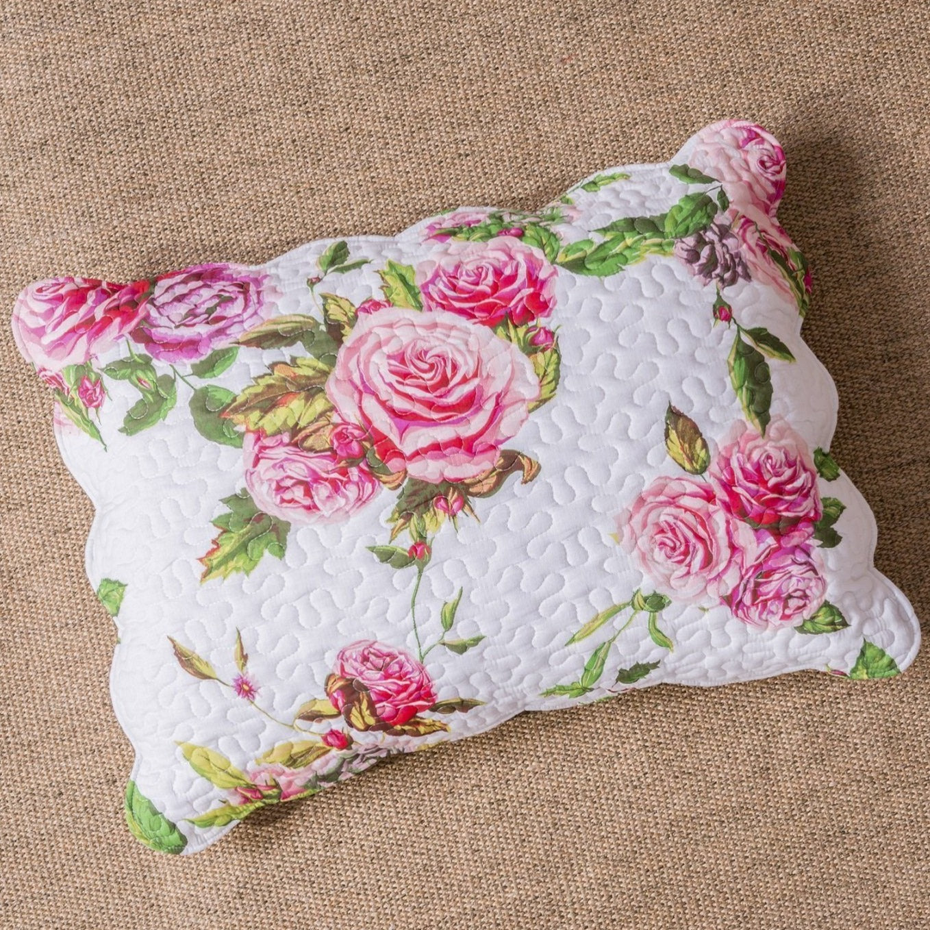 DaDa Bedding Romantic Roses Lovely Spring Pink Floral Quilted Scallope ...