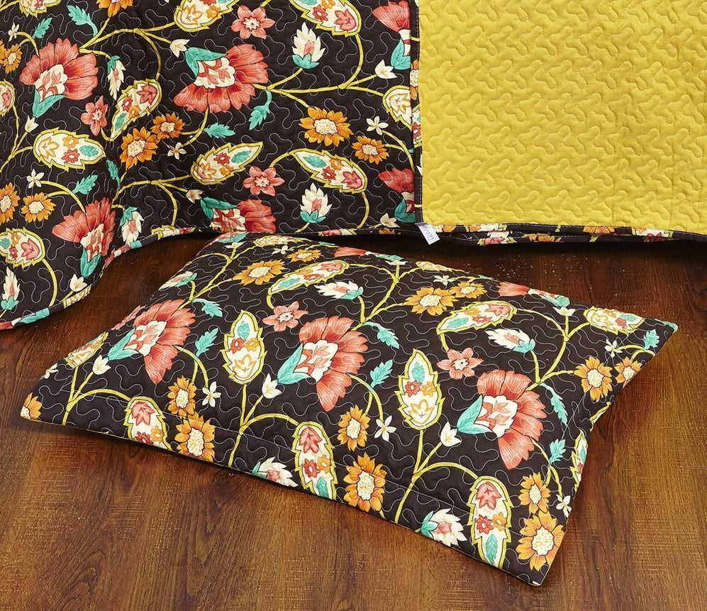 DaDa Bedding Collection Elegant Marigold’s Garden Quilt Reversible ...